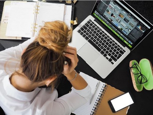 Turning Off Digital Distractions | Hayutin Education